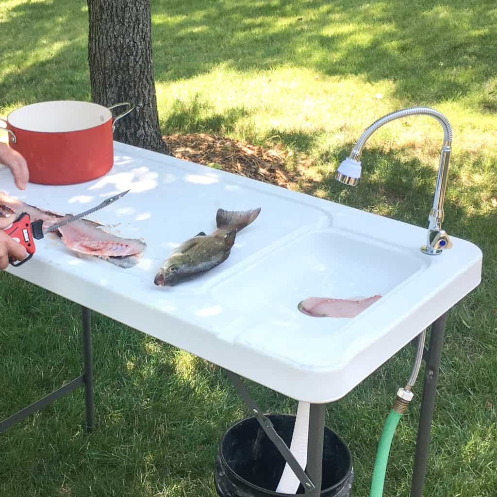 Folding Fish Table With Faucet - Sportsman Series
